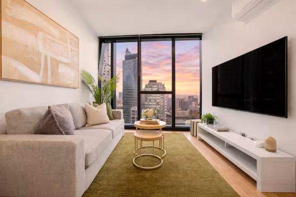 Designer 1br Sofa Bed In Aspire Skyline Views - Brunswick