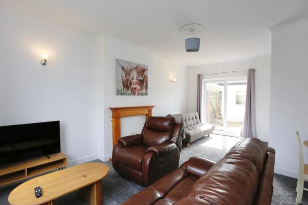 3 Bedroom House Free Parking Quiet Area Blackpool - Blackpool