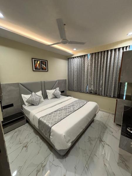 Hotel Planet Town - Ahmedabad