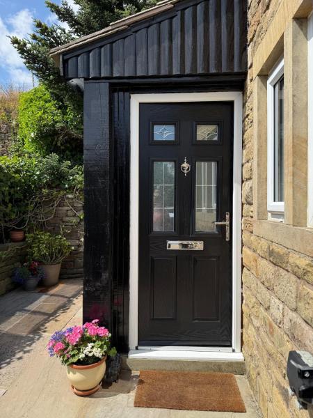 Moorcroft Cottage - Oldham