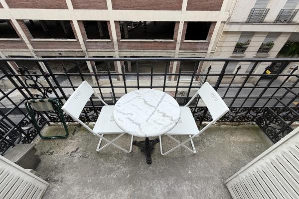 Charmant Appartement Rénové Avec Balcon à Paris 18 - Porte de Clichy
