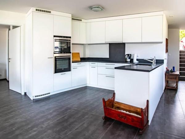 Accommodation In Crans Montana, Relaxation And Fresh Air - Crans-Montana
