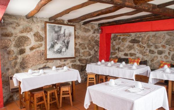 Cosy Apartment In Seia, 25 Sqm, Welcoming Fireplace - Manteigas