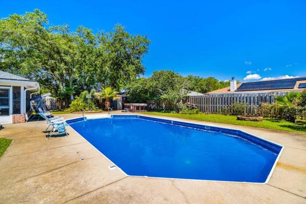 Inviting Dog-friendly Home With Pool Hot Tub Enclosed Yard & Wd - Perdido Key, FL