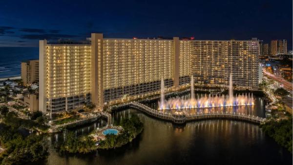 Panama City -3 Bedroom - Laketown Wharf - Panama City Beach, FL