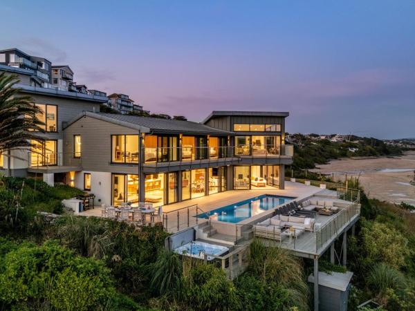 7 Bed In Newquay Oc-s42829 - Fistral Beach