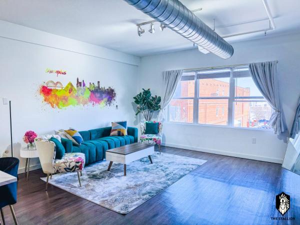 Modern Spacious 2bd Loft In Downtown Memphis With Free Parking - Memphis, TN