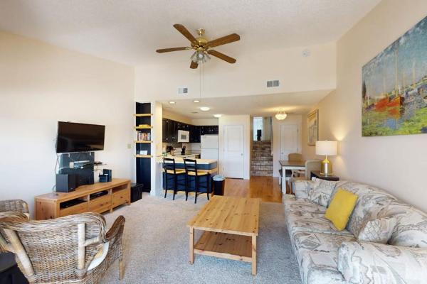 Comfortable Townhome Steps From Beach With Pool Access Balcony & Wd - St. George Island, FL