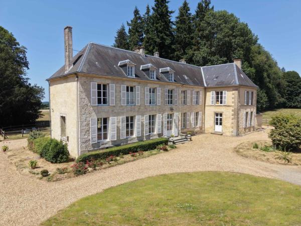 Vivez Le Charme Du Château Avec Wifi à Bellavilliers - Fr-1-497-102 - Normandía
