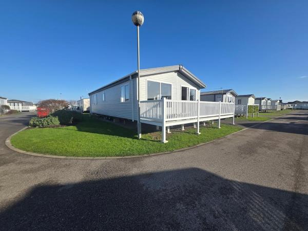 Stunning Seaside Lodge In Parkdean Camber Sands, Sleeps 6, Decking, Private Parking & Wi-fi - 캠버 샌드
