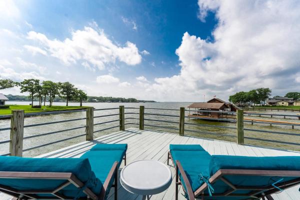 Cedar Creek Lake House Wparty Deck & Vast View! - Purtis Creek State Park, Eustace