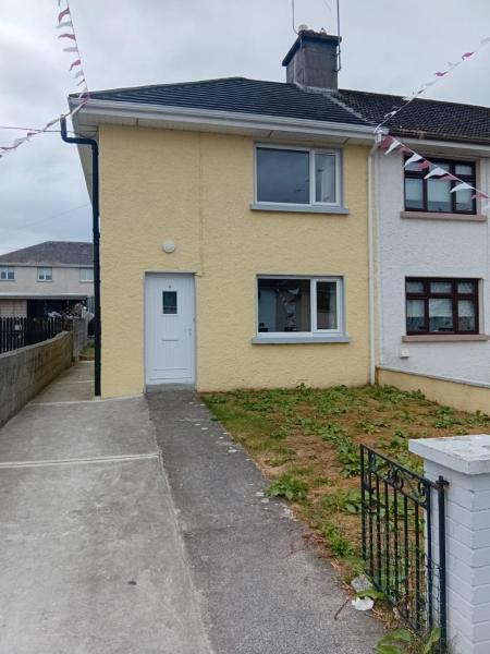 Spacious 3br House Wiz Free Parking Wifi - Ballinasloe