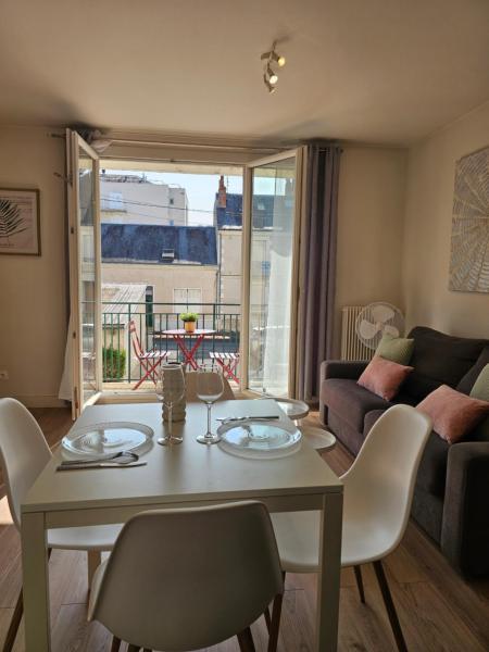 Appartement Lumineux , Parking, Balcon, Centre De Tours - Joué-lès-Tours