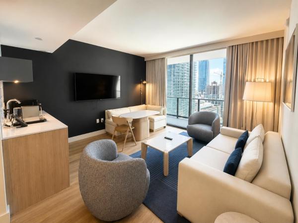 Luxury 1br - Resort-style Pool - Central Miami - Miami, FL