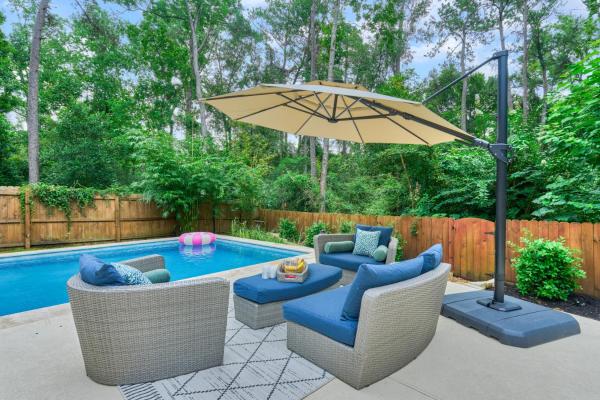 The Woodlands 4br Forest Retreat-pool, Spa, Grill, Nature Trails & Baby Friendly - The Woodlands