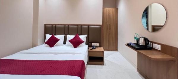 Shine Hospitality Mumbai International Airport T2 - Mumbai