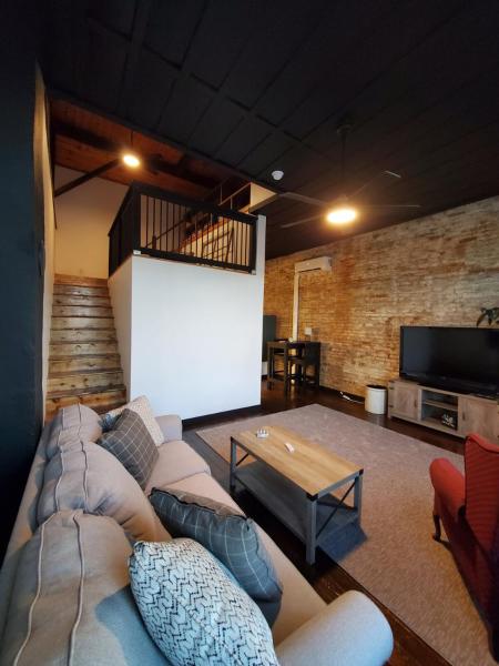 The Loft Sleeps 6 Includes Fully Equipped Kitchen, Washer, Dryer, Heat, And Air Conditioning - 根特