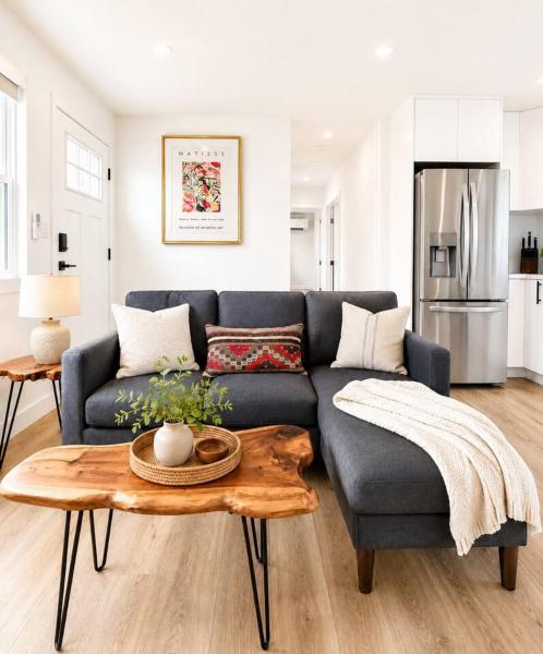 Private 1.5br Guesthouse W/ Private Patio! - Los Angeles, CA