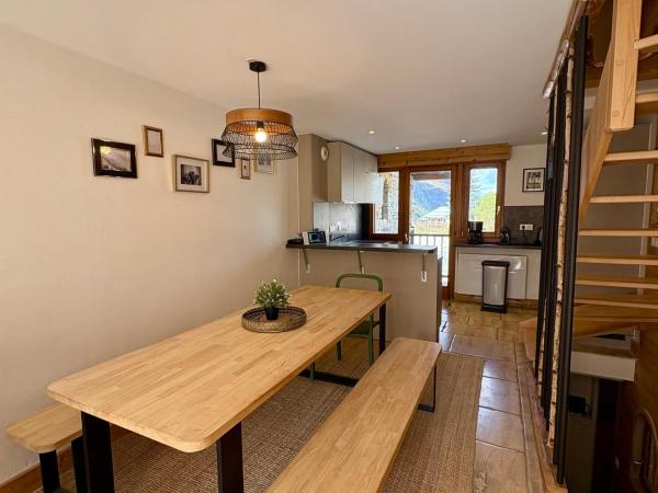 Chalet Rénové Avec Parking, Balcon - 7 Pers. - Tignes
