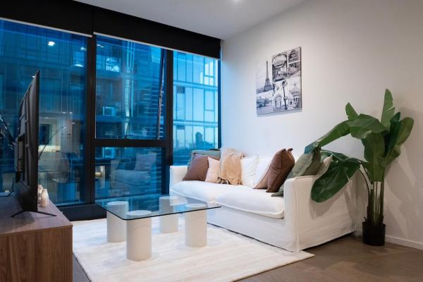 Luxury City Southbank Escape With Luxury Pool Gym Sauna And Skyline Views - Richmond