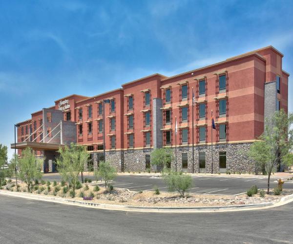 Hampton Inn & Suites Scottsdale At Talking Stick - Fountain Hills, AZ