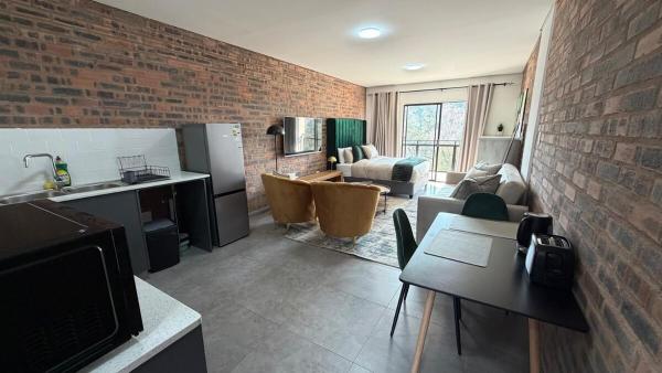 Cs Nest Modern Studio Athlone - Pietermaritzburg