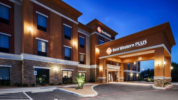 Best Western Plus Elmendorf Hotel San Antonio Hotel - San Antonio