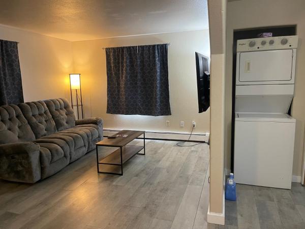 Cozy 4 Bedroom Apt - Chugach State Park, Anchorage