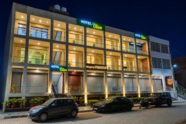 Hotel Olive Sunny Enclave, Near Airport Road, Mohali - Sahibzada Ajit Singh Nagar