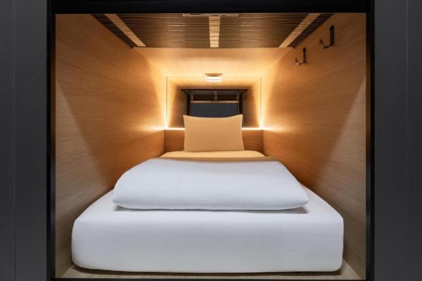 Leicester Place Capsule Hotel - Central London