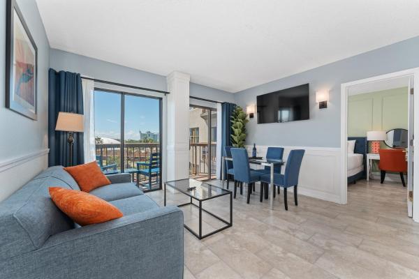 Fireworks View 2 Bedroom With Balcony Near Universal - Orlando, FL