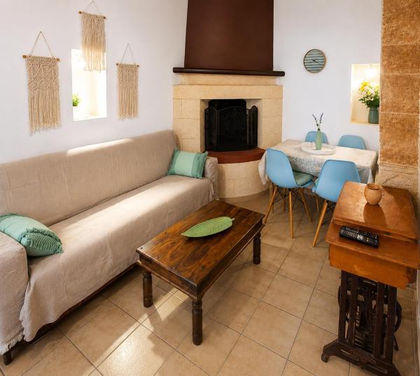 Traditional House In Laerma - Rhodos