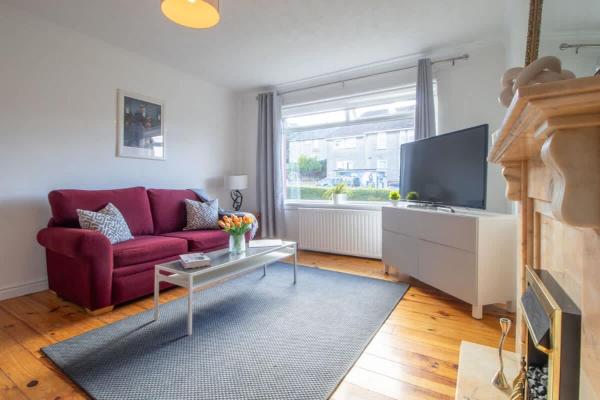 Ashgrove House - 3 Bedroom - Motherwell