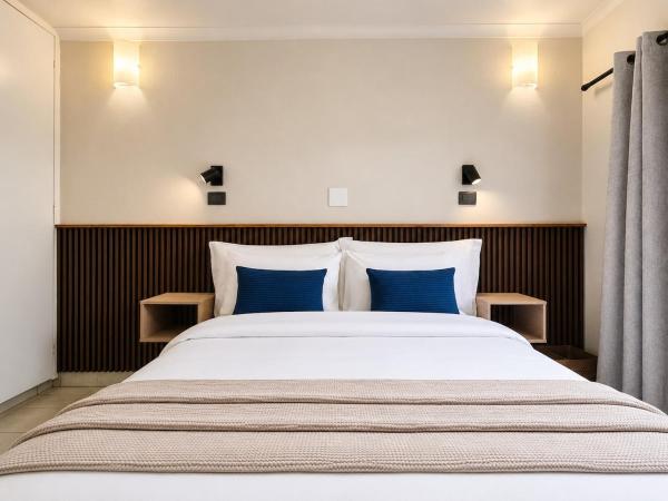 Sol & Sea View Apartment - Dolphin Coast
