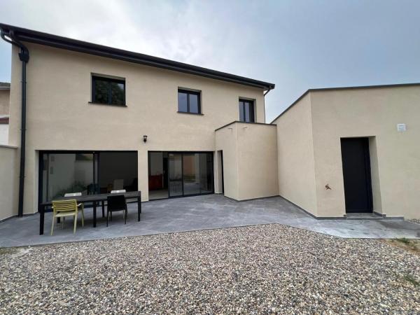 Villa 6 Personnes - Meyzieu