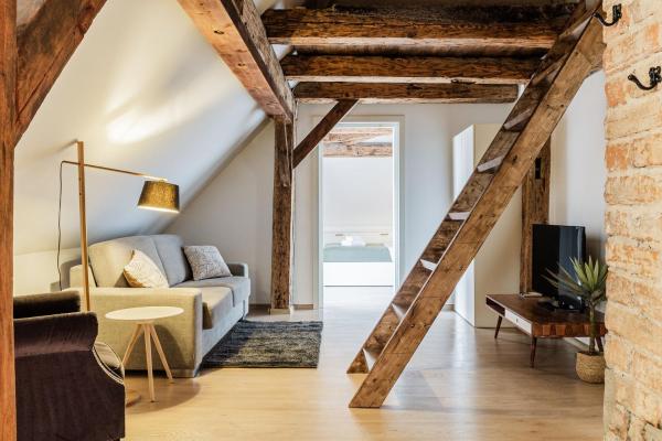 Charming Riga Loft With Historic Beams, Sleeps 6 - Riga