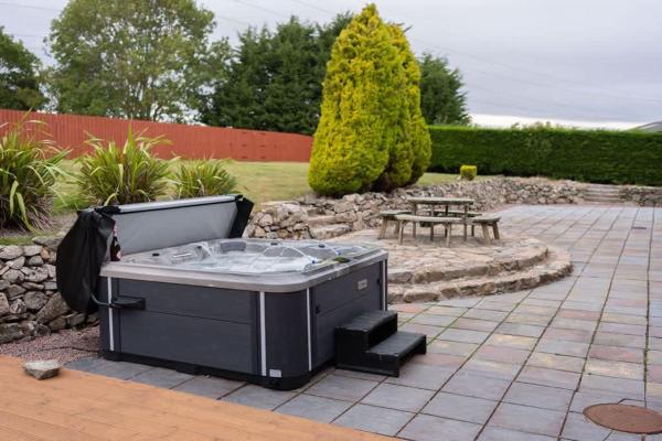 Woodside Barn Sleeps 14 With Hot Tub - Aberdeen
