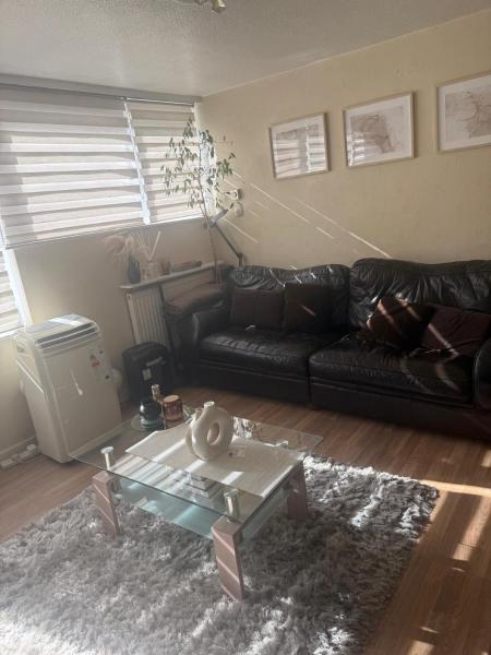 Cosy Flat Share With One Available - Enfield