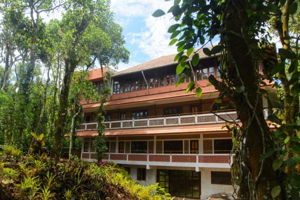 Basis Mountain House - Kattappana