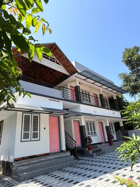 Lakeside Meadows- Diamond Homestay - Kollam