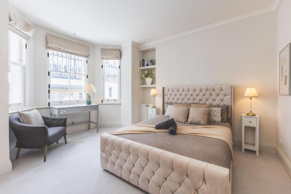 Lux 3br Chelsea Apt Hosts 7 W Garden, Hot Tub, Arcade & 4 Min To Station! - Harrow