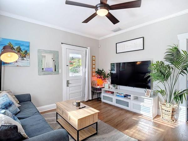 9 Mins To Downtown, Full Kitchen, Kingbed, Balcony - Tampa, FL