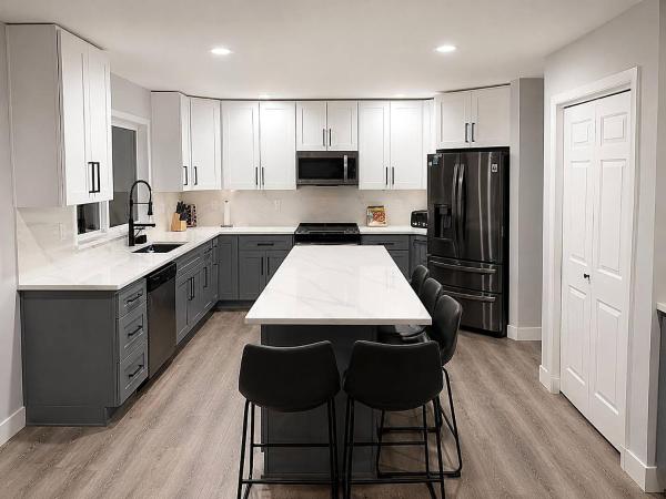 Puyallup Getaway 4br, Games & Parking For 10 Cars - Puyallup, WA