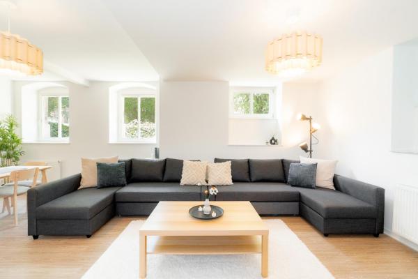 Quiet Apartment With Xxl Sofa And 65 Inch Tv - Dresden