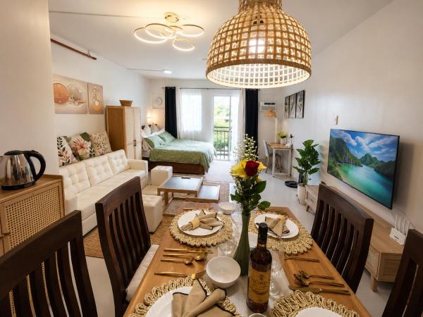 Spacious Studio W Pool, Gym, Smart Lock, Netflix - Puerto Princesa