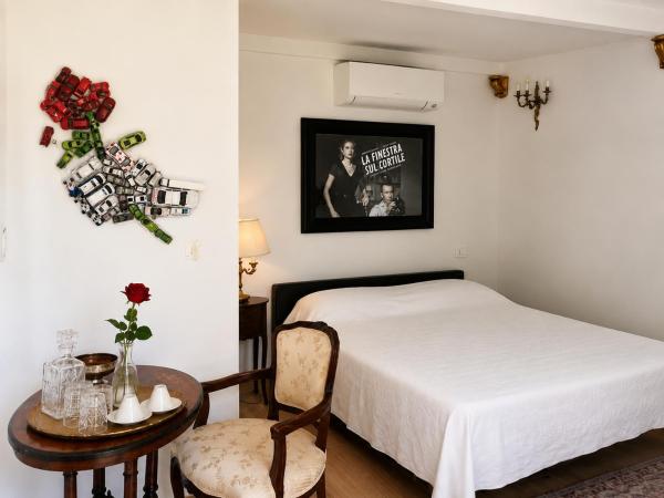 La Finestra Sul Cortile Suite Indipendente Con Bagno Privato - Legnano