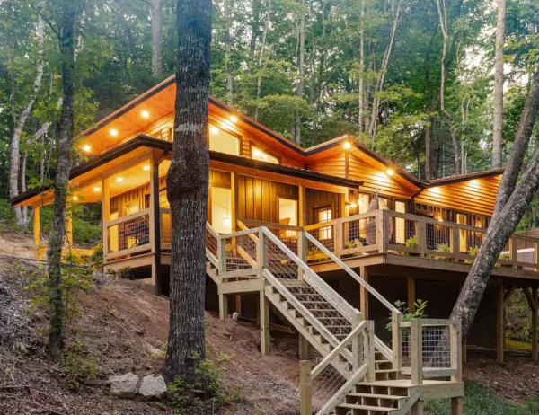 The Onyx - Walk To Falls, Hot Tub, Resort Access, Luxe Approved - Sapphire, NC