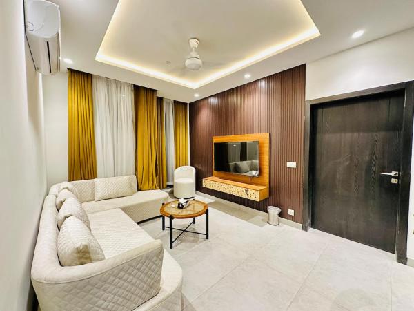 Luxury 1-bed And 2-bed Gulberg V - Lahore