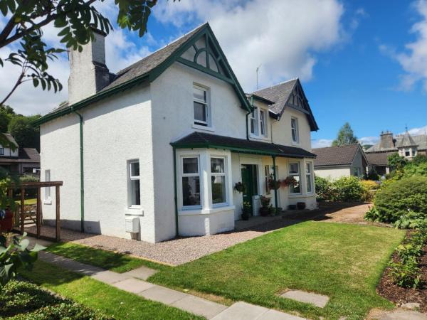 Gorgeous Three Bedroom Home In Birnam-dunkeld - Dunkeld, UK