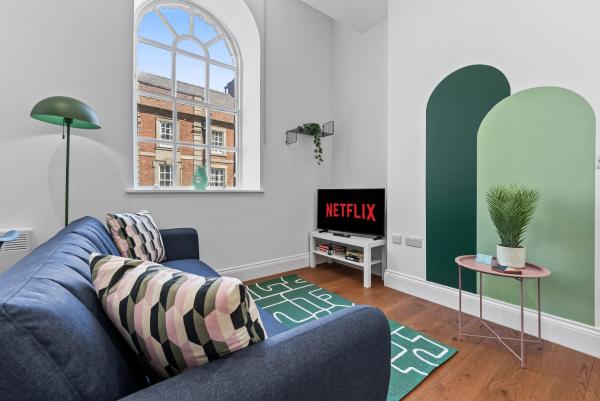Stylish Cathedral View Duplex, City Centre, Sleeps 4 - 謝菲爾德